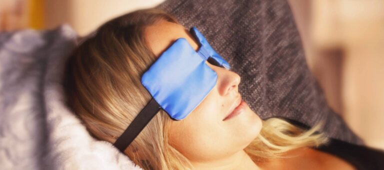 Do Warm Compresses Help Dry Eyes? | EyeGiene Dry Eye Treatments